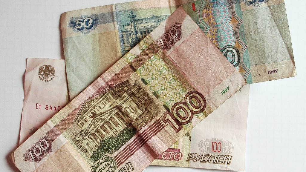 Ruska rublja postaje sve zanimljivija Srbima | Kamatica